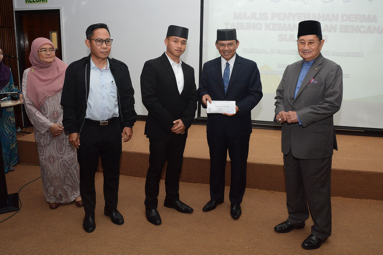 News - EMPAT BUAH AGENSI SERAH DERMA BAGI TKBS